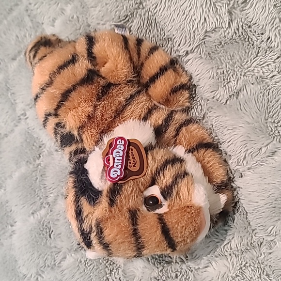 dandee | Toys | Vintage Dandee Cudly Kingdom Tiger With Tag | Poshmark